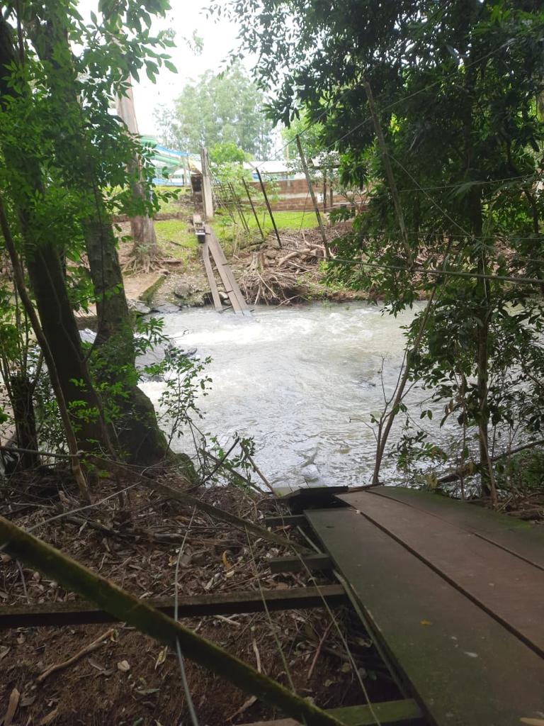 Três estudantes ficam feridos após rompimento de pinguela em Arroio do Meio