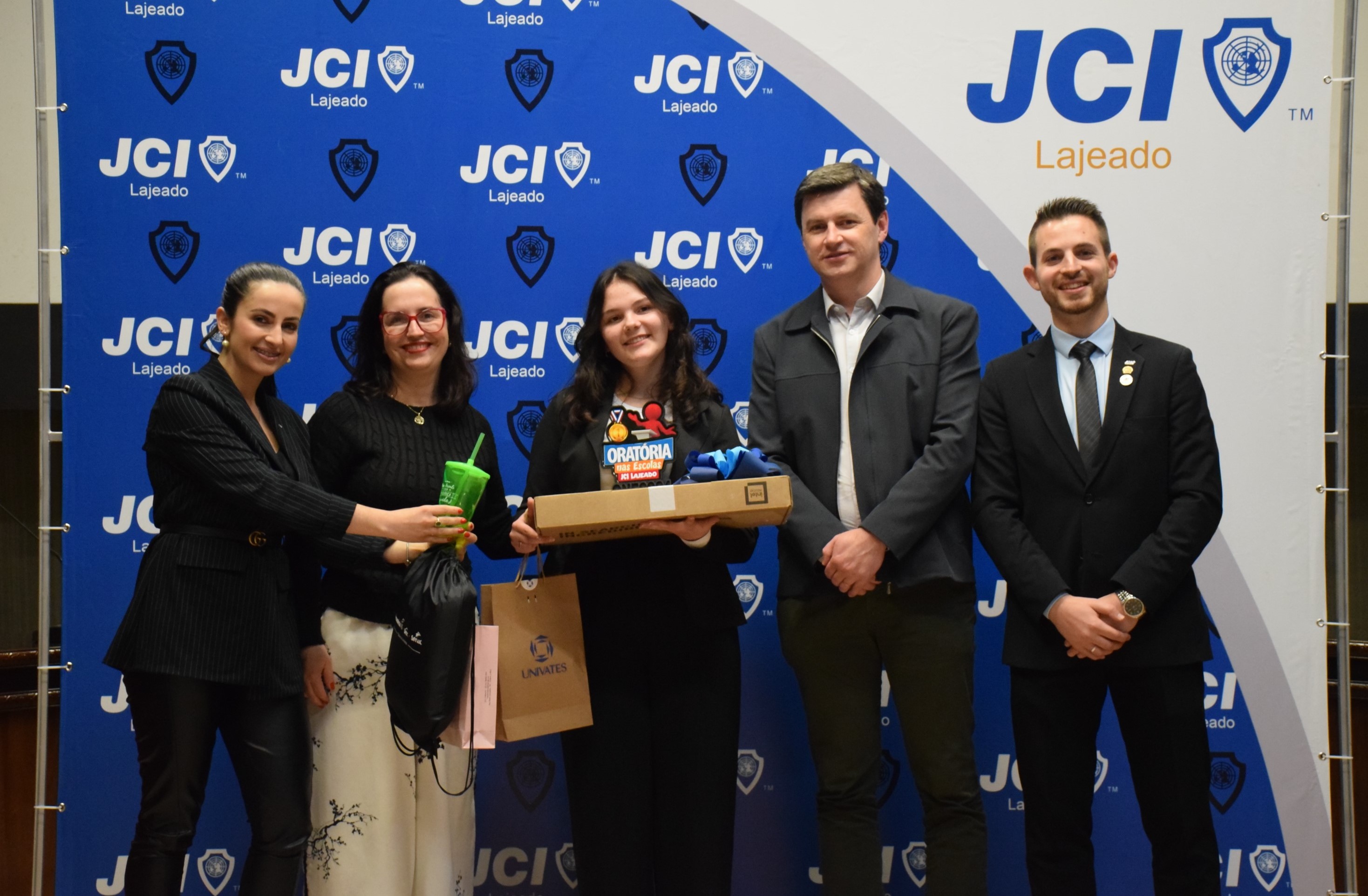 Bianca Luiza Ludwig, de Forquetinha, é a vencedora do Oratória nas ...