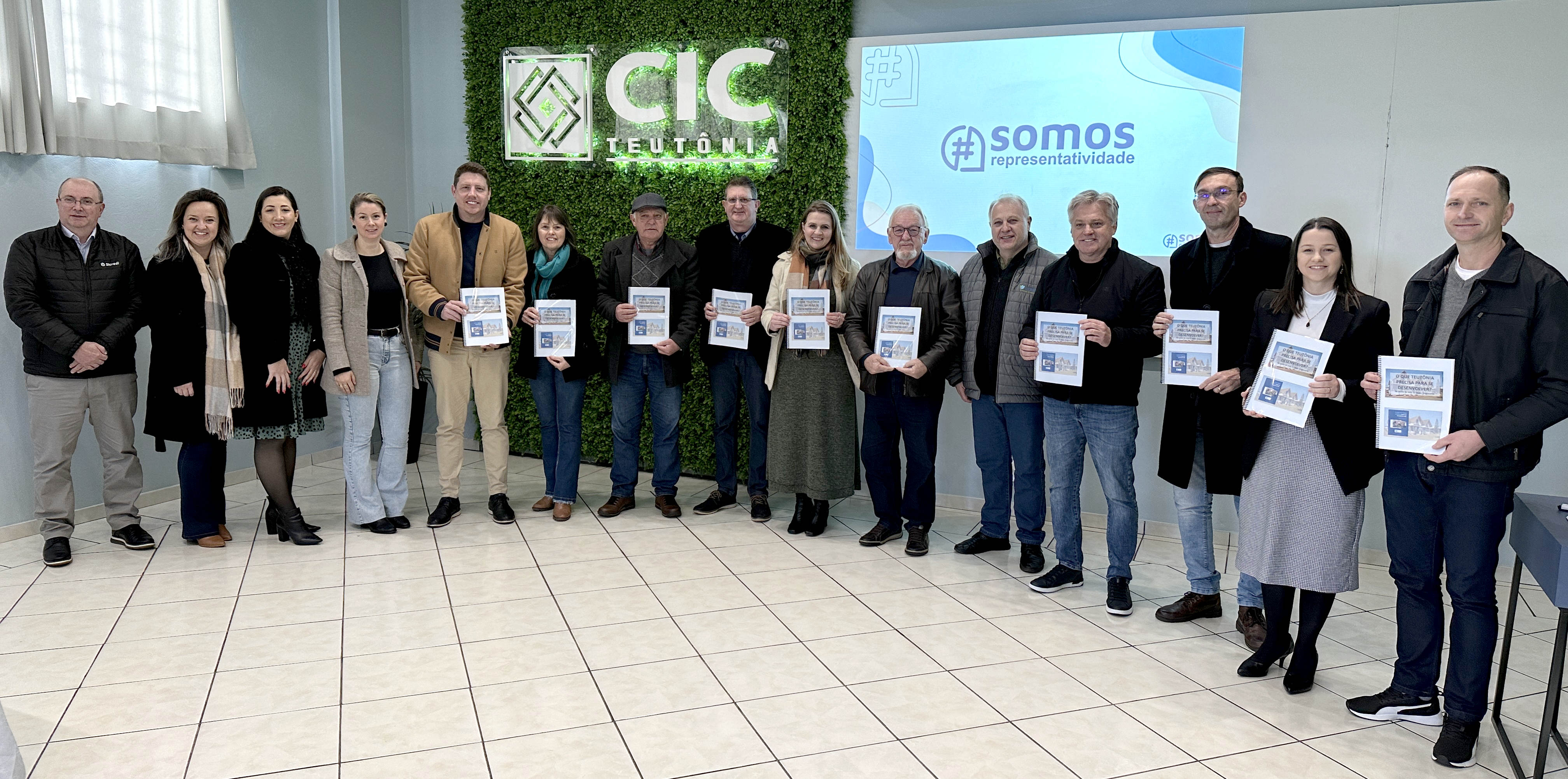 Candidatos apresentam planos de governo em evento para associados da ...